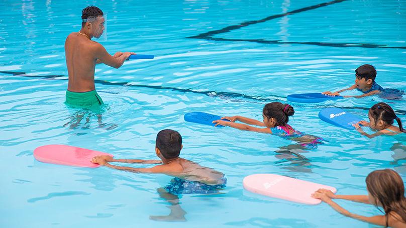 We're offering free lifeguard/swim instructor training | City of Winnipeg