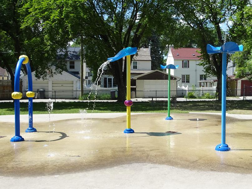 River Heights Spray Pad | City of Winnipeg