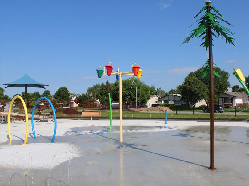 Maples Spray Pad | City of Winnipeg
